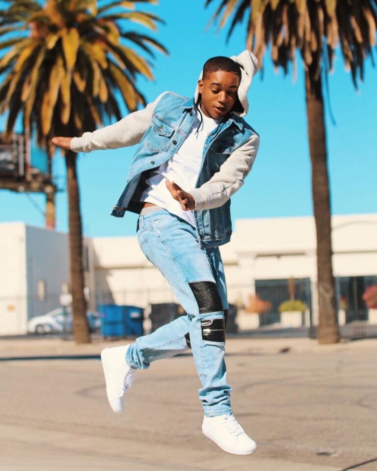 Issac Ryan Brown - Age, Height, Movies and TV Shows, Girlfriend ...